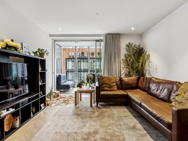 Ambrose House, 19 Circus Road West SW11, 2 bed flat to rent, £5,500 pcm | PrimeLocation