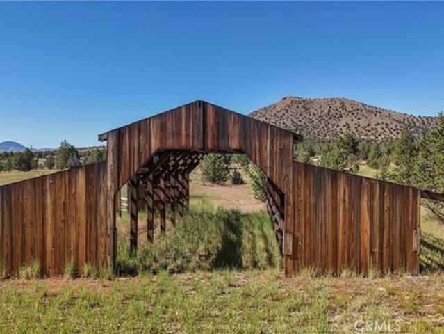 Amethyst Ave, Montague, CA 96064