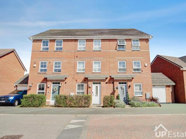 Amelia Crescent, Copeswood, Coventry CV3, 4 bed terraced house to rent, £1,400 pcm | PrimeLocation