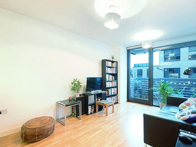 Amelia Street, Elephant And Castle, London SE17, 1 bed flat to rent, £2,300 pcm | PrimeLocation