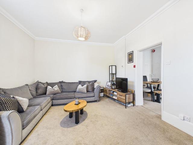 Amelia Road, Worthing BN11, 1 bed flat to rent, £1,200 pcm | PrimeLocation