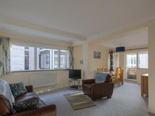 Amen Lodge, Warwick Lane, 2 Bedroom Apartment