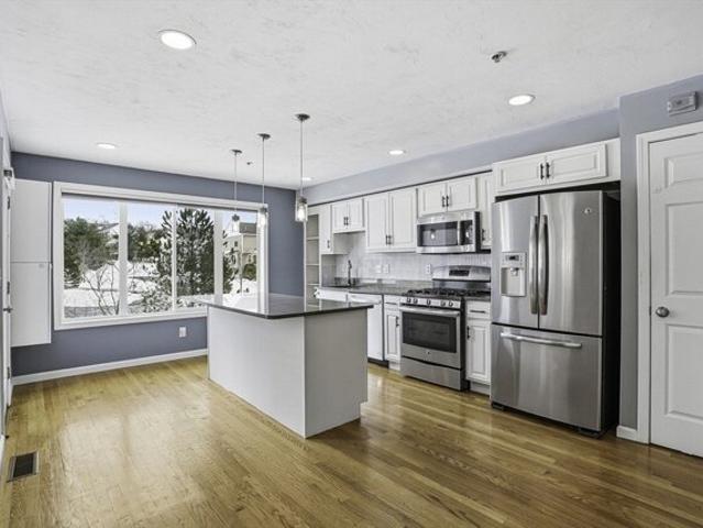 America Blvd Unit,ashland, Condo For Sale
