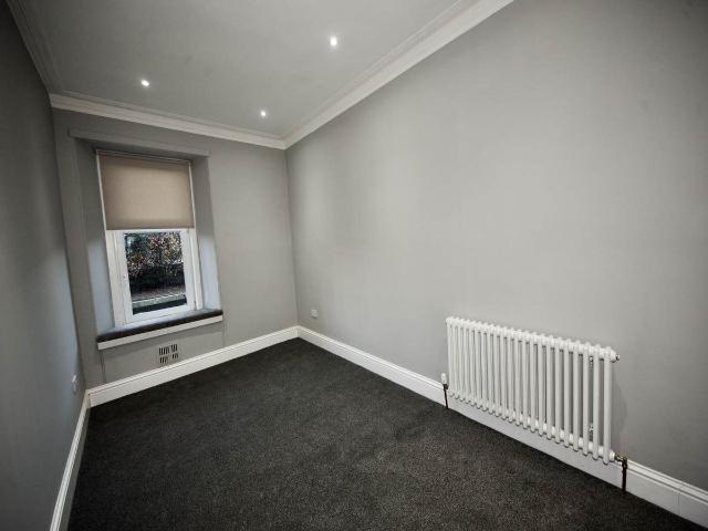 Americanmuir Road, Dundee DD3, 2 bed flat to rent, £700 pcm | PrimeLocation