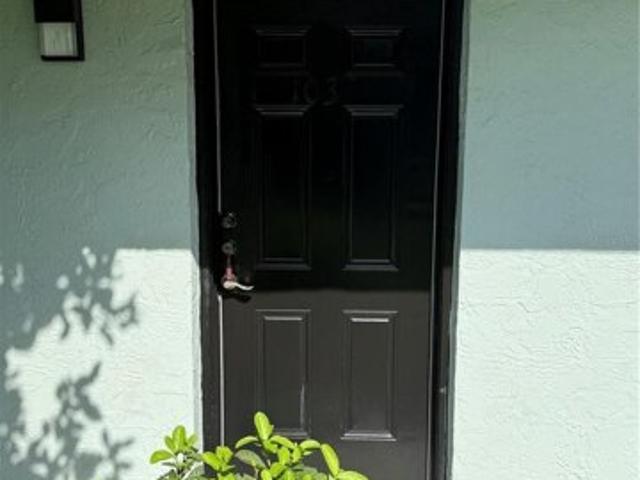 Americana Cir Apt,tampa, Condo For Sale