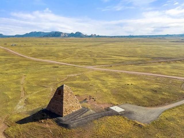 Ames Ranch Trl # 10, Buford, WY 82052