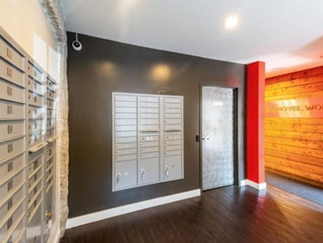 Ames Shovel Works Apartments 2 Bedroom 2 Bath Townhome