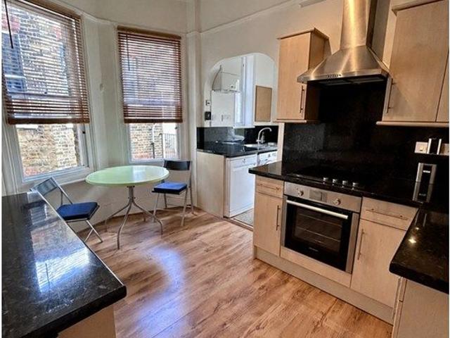 Amesbury Avenue, London SW2, 2 bed flat to rent, £2,200 pcm | PrimeLocation