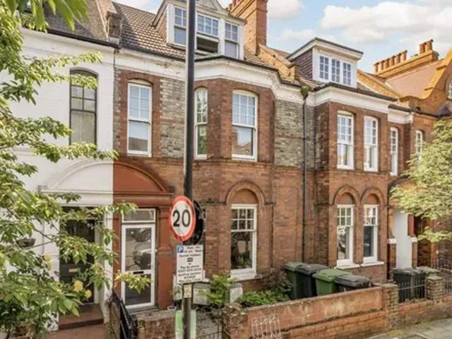 Amesbury Avenue, London, SW2 3BJ, United Kingdom | 3 bed house for rent #167118159 | Rentberry