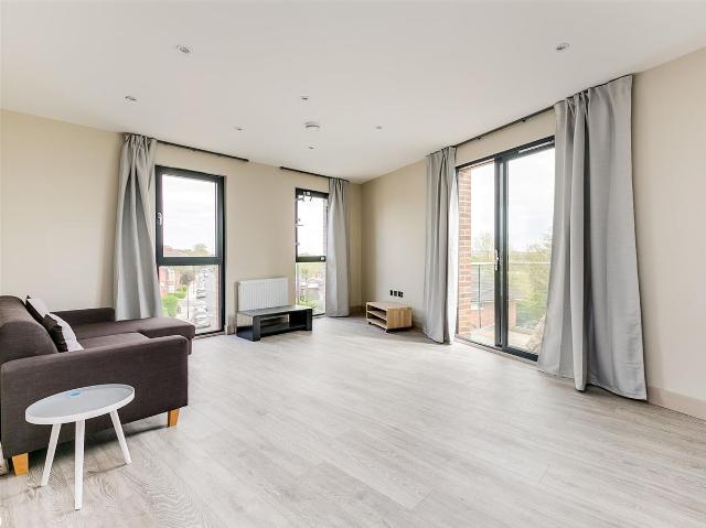 Amesbury Avenue, Streatham Hill SW2, 2 bed flat to rent, £2,097 pcm | PrimeLocation