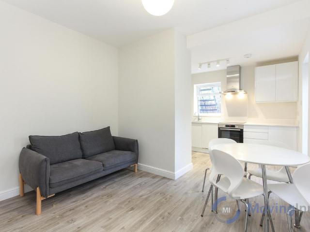 Amesbury Avenue, Streatham Hill SW2, 2 bed flat to rent, £2,100 pcm | PrimeLocation
