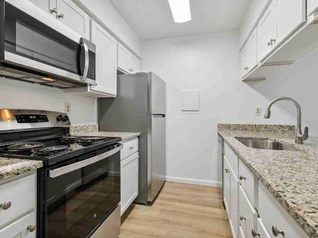 Amhurst III Apartments 1 Bedroom Apartment for Rent at 524 Aylesbury Dr, Virginia Beach, VA 23462 Northwest Virginia Beach