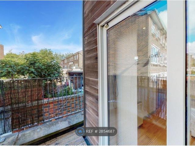 Amhurst Park, London N16, 1 bed flat to rent, £1,750 pcm | PrimeLocation