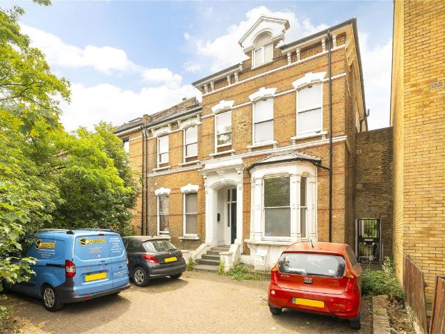 Amhurst Park, London N16, 2 bed flat to rent, £2,400 pcm | PrimeLocation