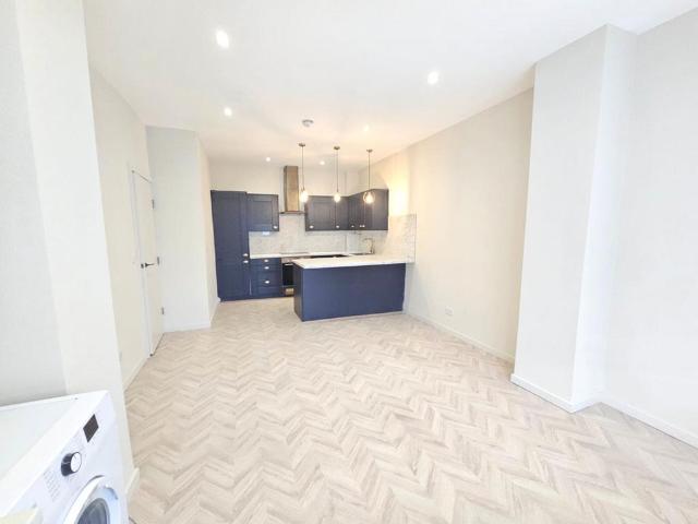 Amhurst Road, London N16 1 bed flat to rent £1,800 pcm £415 pw