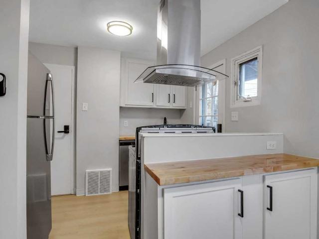 Amherst Townhomes 3 Bedroom Apartment for Rent at 4035 4055 4035 4055 & 4075 4123 Harlem Road, Buffalo, NY 14226