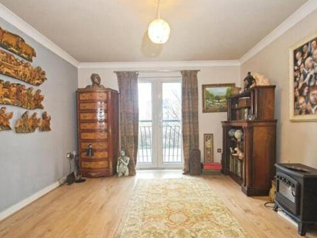 Amity Court, Longueil Close, 1 Bedroom Flat