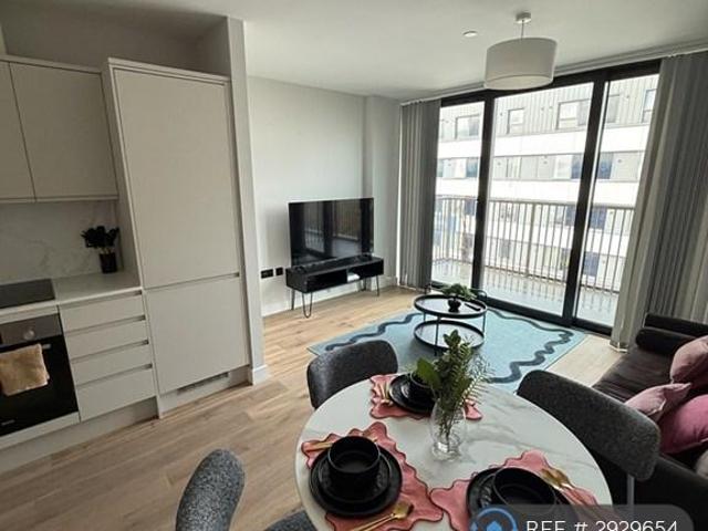 Amity Grove, London, SW20 1 bed flat to rent £2,000 pcm £462 pw