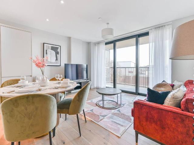 Amity Grove, Raynes Park SW20, 2 bed flat to rent, £4,767 pcm | PrimeLocation