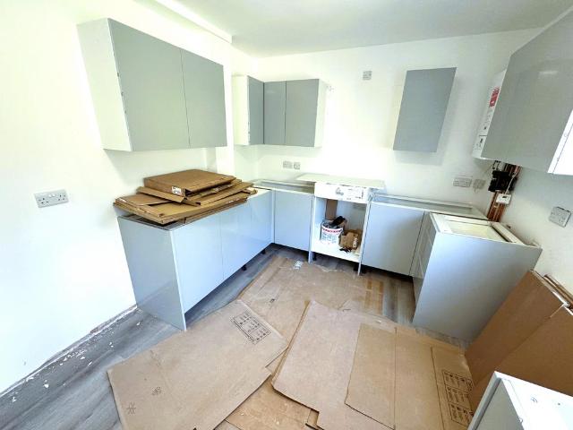 Amidas Gardens, Dagenham RM8 2 bed terraced house to rent £1,850 pcm £427 pw