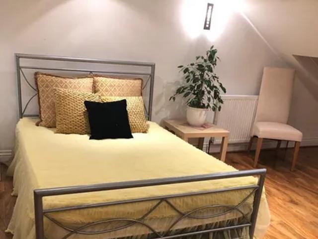Amir Boutique, 110 Ilford Lane, London, IG1 2LD, United Kingdom | 4 bed apartment for rent #166100772 | Rentberry