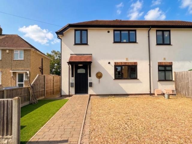 Amis Road, Woking GU21 2 bed apartment to rent £1,750 pcm £404 pw