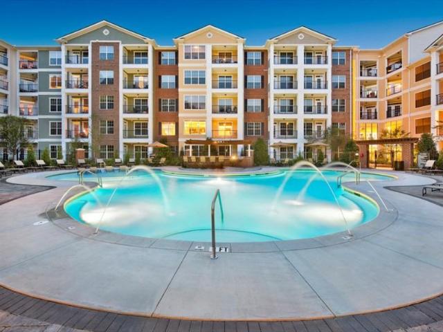 AMLI North Point 2 Bedroom Apartment for Rent at 9000 Beaver Creek Rd, Alpharetta, GA 30022