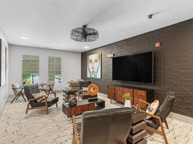 AMLI North Point 2 Bedroom Apartment for Rent at 9000 Beaver Creek Rd, Alpharetta, GA 30022