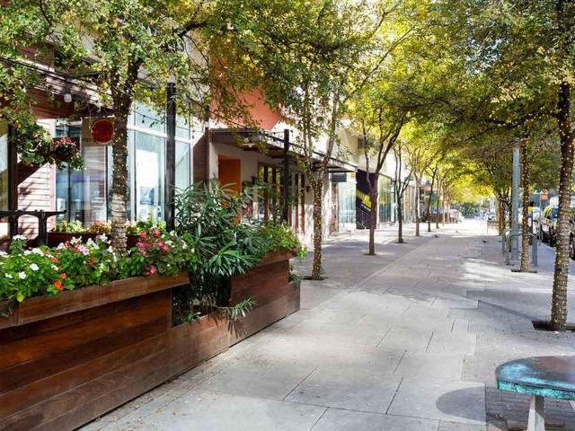 AMLI on 2ND 1 Bedroom Apartment for Rent at 421 W 3rd St, Austin, TX 78701 Downtown Austin