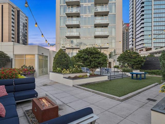 AMLI Arts Center 1 Bedroom Apartment for Rent at 1240 W Peachtree St Nw, Atlanta, GA 30309 Midtown