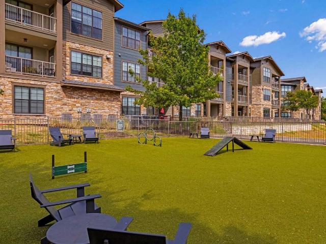 AMLI Covered Bridge 1 Bedroom Apartment for Rent at 8715 W Highway 71, Austin, TX 78735 West Oak Hill