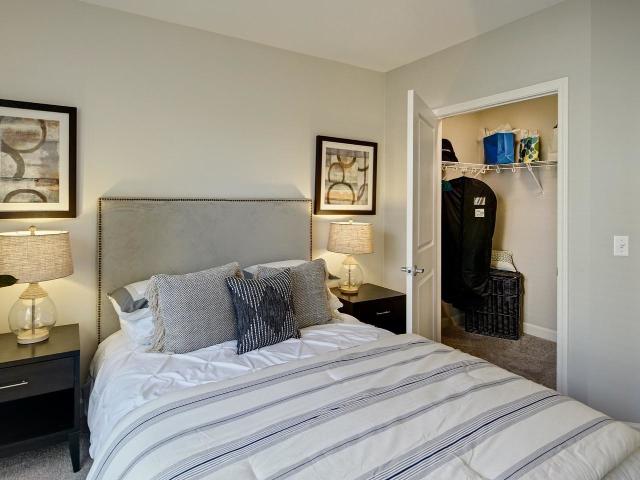 AMLI Evanston Studio Apartment for Rent at 737 Chicago Ave, Chicago, IL 60202 Evanston