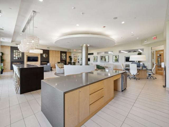 AMLI Evanston 1 Bedroom Apartment for Rent at 737 Chicago Ave, Chicago, IL 60202 Evanston