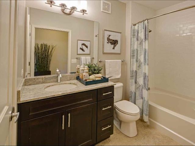 AMLI Evanston 1 Bedroom Apartment for Rent at 737 Chicago Ave, Chicago, IL 60202 Evanston