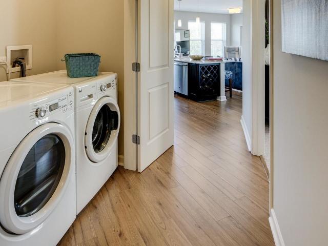 AMLI Evanston 3 Bedroom Apartment for Rent at 737 Chicago Ave, Chicago, IL 60202 Evanston