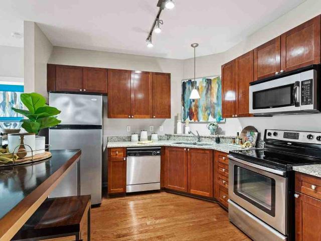 AMLI Lindbergh 2 Bedroom Apartment for Rent at 2400 Parkland Dr Ne, Atlanta, GA 30324 Lindbergh Morosgo