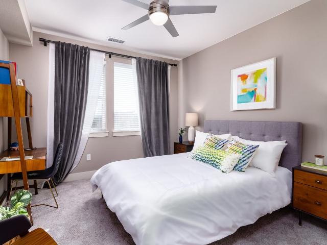 AMLI Littleton Village 1 Bedroom Apartment for Rent at 399 E Dry Creek Rd, Littleton, CO 80122