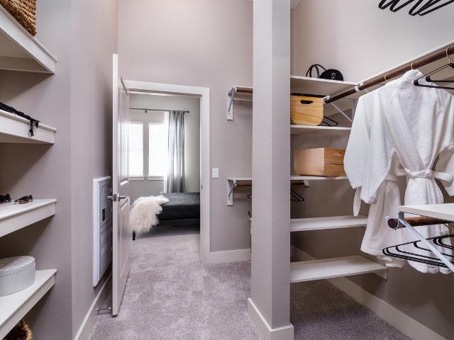 AMLI Littleton Village 2 Bedroom Apartment for Rent at 399 E Dry Creek Rd, Littleton, CO 80122