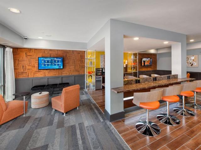 AMLI Piedmont Heights 1 Bedroom Apartment for Rent at 2323 Piedmont Rd Ne, Atlanta, GA 30324 Lindbergh Morosgo