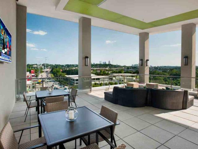 AMLI Piedmont Heights 2 Bedroom Apartment for Rent at 2323 Piedmont Rd Ne, Atlanta, GA 30324 Lindbergh Morosgo