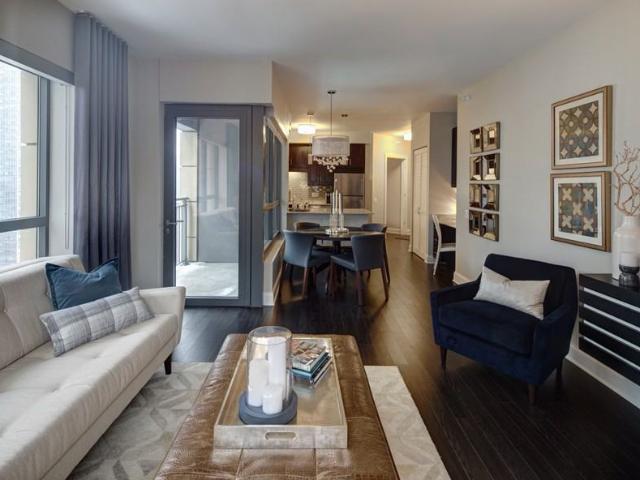 AMLI River North 1 Bedroom Apartment for Rent at 71 W Hubbard St, Chicago, IL 60654 Near North Side