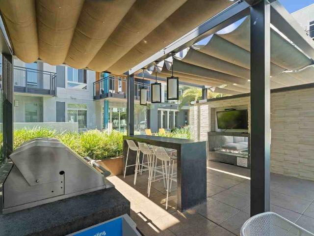 AMLI Uptown Orange 2 Bedroom Apartment for Rent at 385 S Manchester Ave, Orange, CA 92868