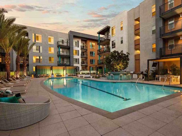 AMLI Uptown Orange 2 Bedroom Apartment for Rent at 385 S Manchester Ave, Orange, CA 92868