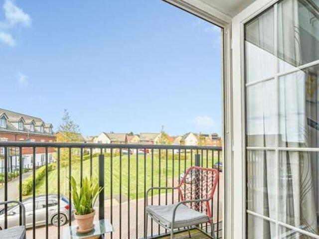 Ampthill Way, Faringdon, 2 Bedroom Apartment