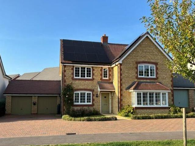 Ampthill Way, Faringdon, 5 Bedroom Detached