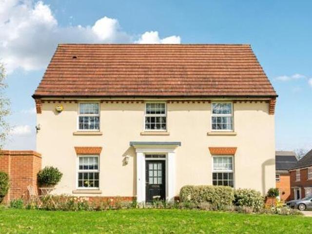 Ampfield, Scoreys Crescent, Romsey, 4 Bedroom Detached