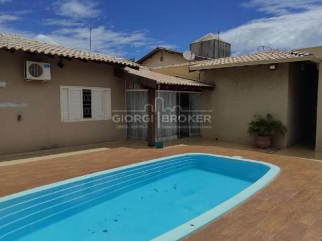 Ampla casa à venda em São José do Rio Preto SP, Jardim Moysés Miguel Haddad: 5 quartos, 3 suítes, 3