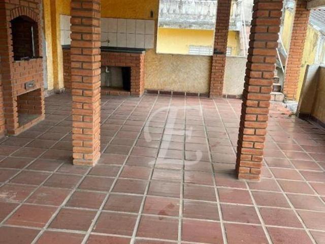 ampla casa com 2 quartos em anexo, de 300m2 no coração da Saúde