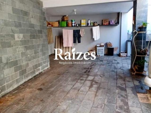 Ampla casa com 3/4, sendo 1 suíte no bairro Tabajaras