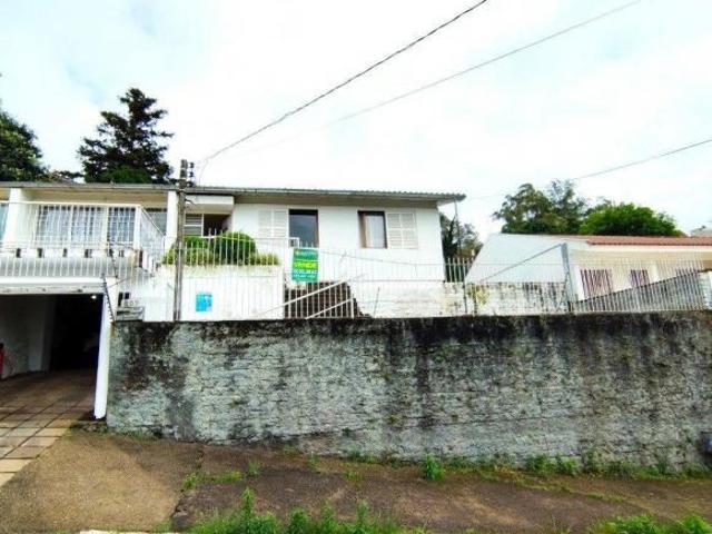 Ampla casa com 3 dormitórios e vista panorâmica